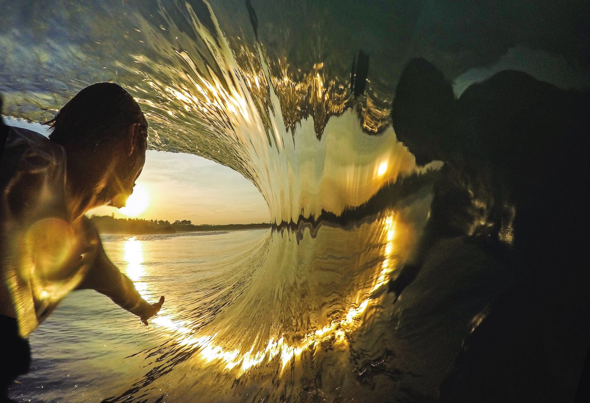 Journeyman Jones - The Surfers Journal