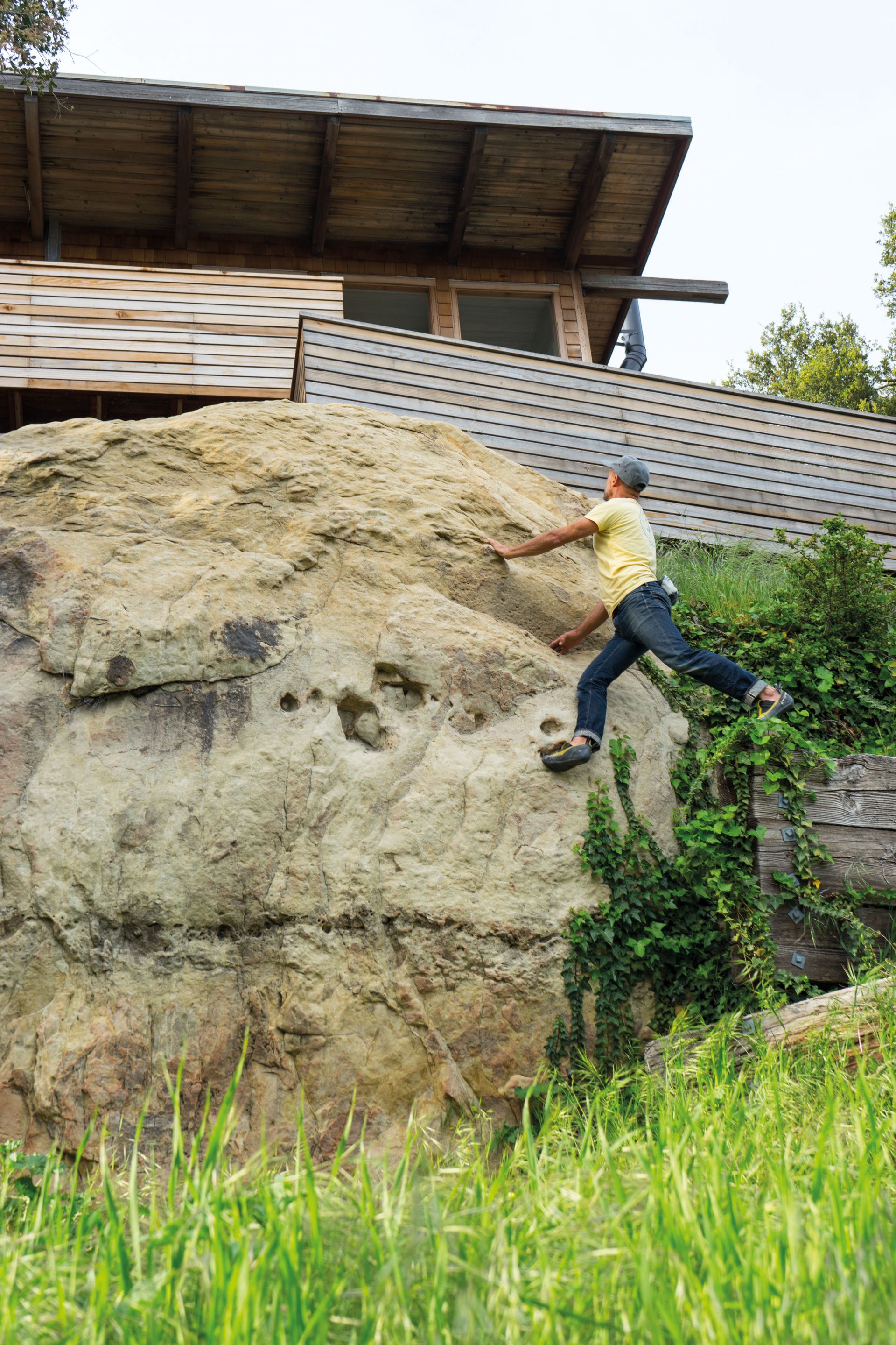 The Back-Forty of the Riviera: At Home With Jeff Johnson - The Surfers ...