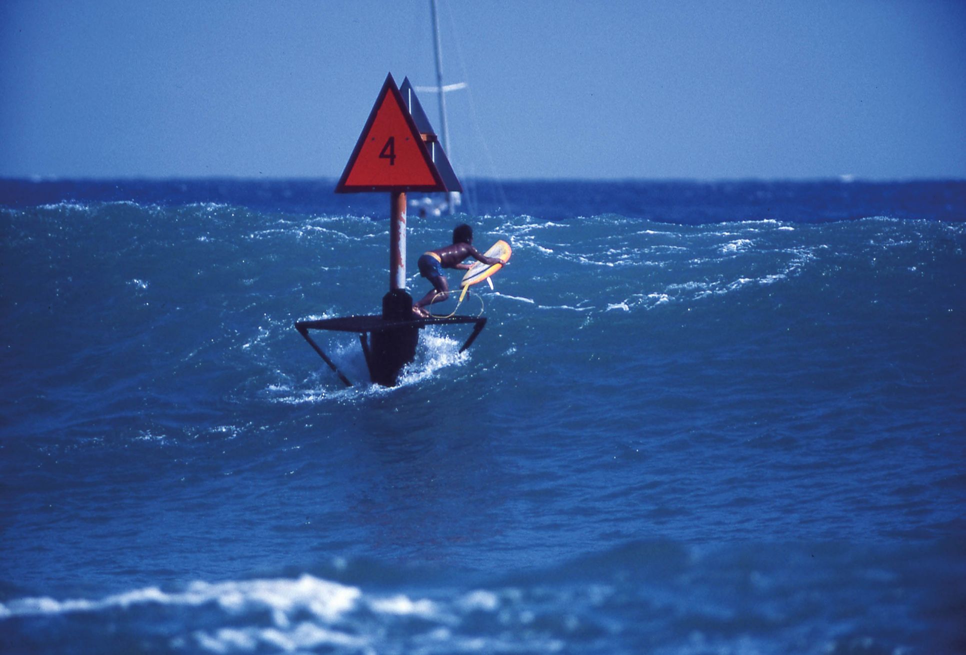 Island Style - The Surfers Journal